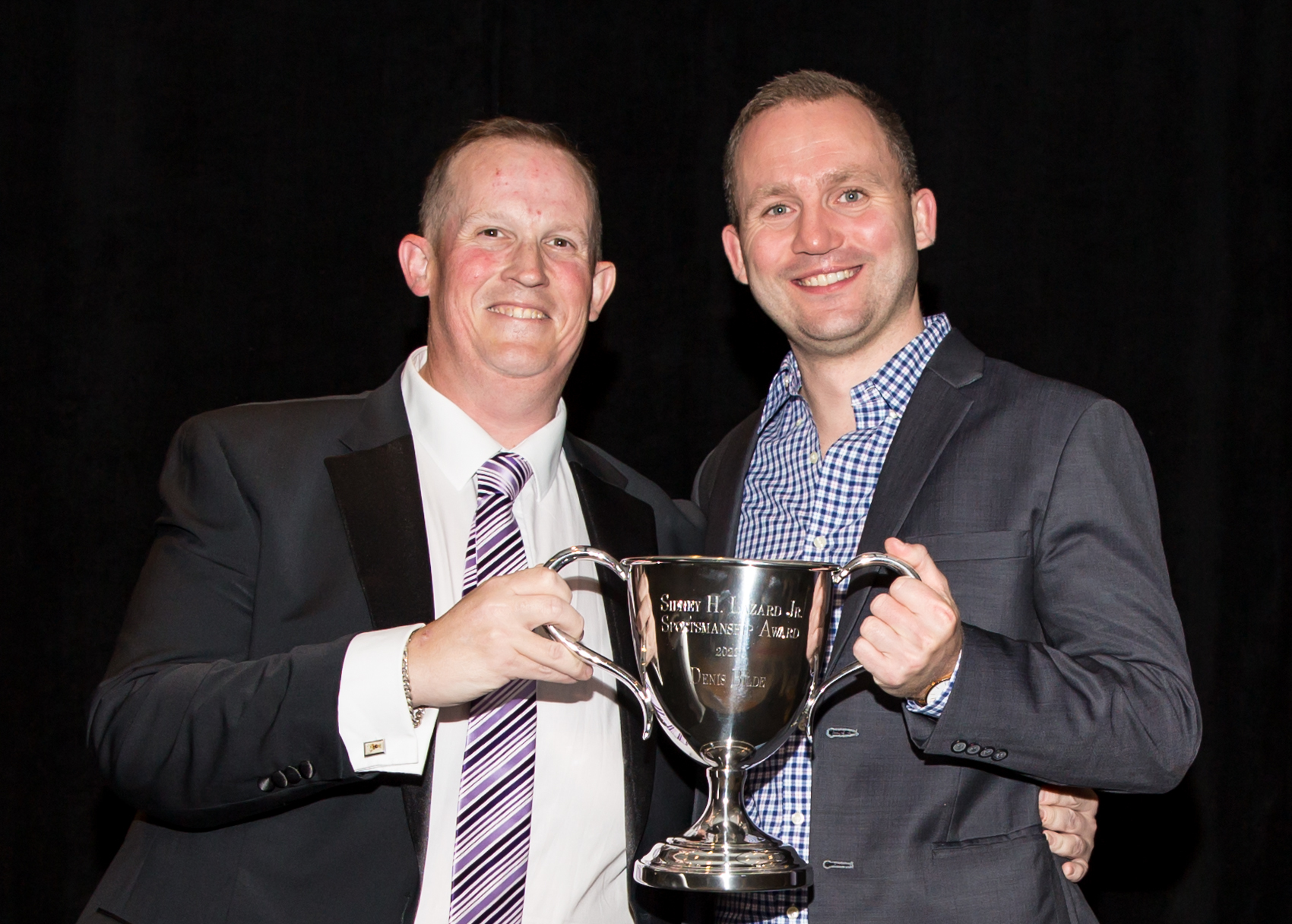 Danmarks Bridgeforbund :: Telefon 4847 5213 :: E-mail: dbf@bridge.dk